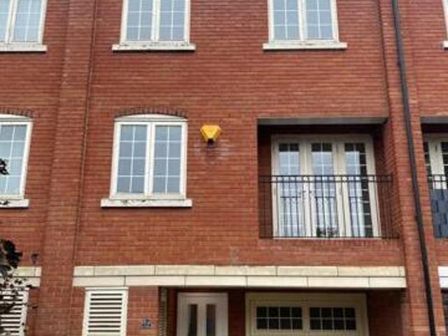 4 Bedroom Semi detached House For Rent In Burton Upon Trent