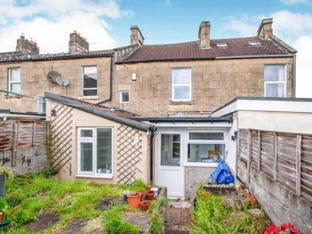 4 bedroom semi detached house for rent in Caledonian Road, Bath, BA2