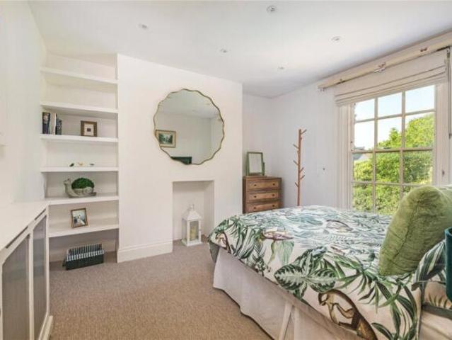 4 bedroom semi detached house for rent in Charlwood Road, Putney, London, SW15