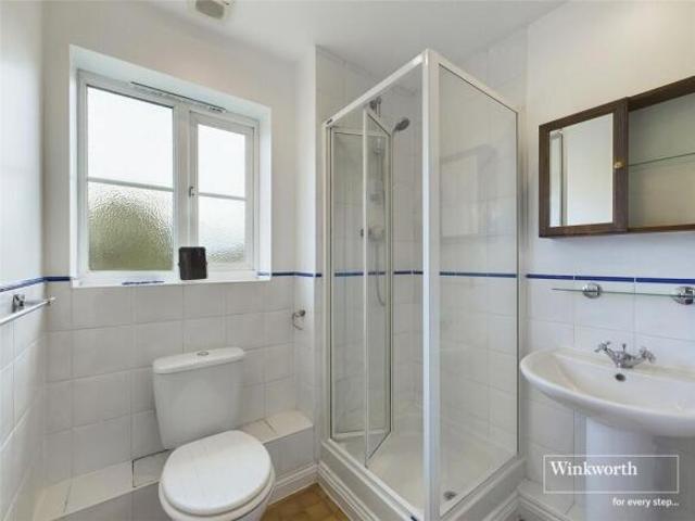 4 bedroom semi detached house for rent in Cintra Close, Reading, Berkshire, RG2