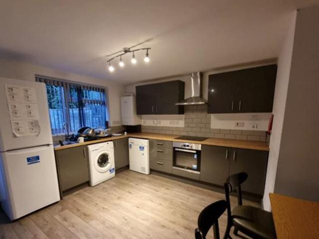 4 Bedroom Semi detached House For Rent In Coventry