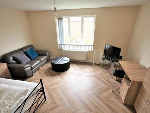 4 Bedroom Semi detached House For Rent In Coventry