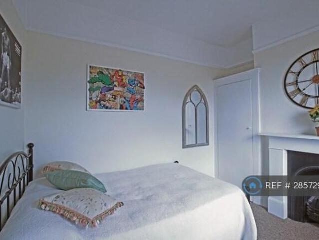 4 bedroom semi detached house for rent in Clausentum Road, Southampton, SO14