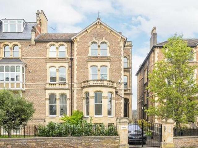 4 Bedroom Semi detached House For Rent In Clifton