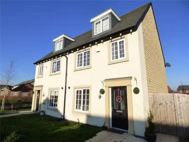 4 bedroom semi detached house for rent in Croal Road, Clithero.