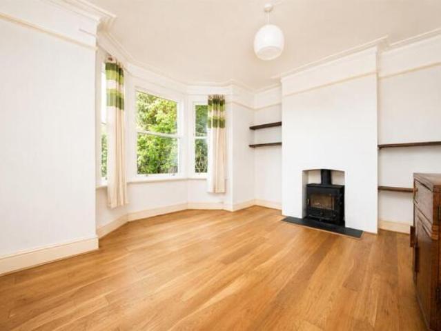 4 bedroom semi detached house for rent in Culver Road, Reading, RG6