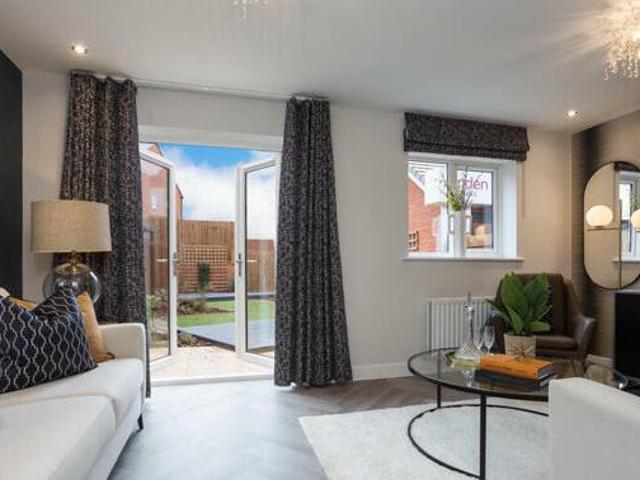 4 Bedroom Semi detached House For Rent In Discovery Way