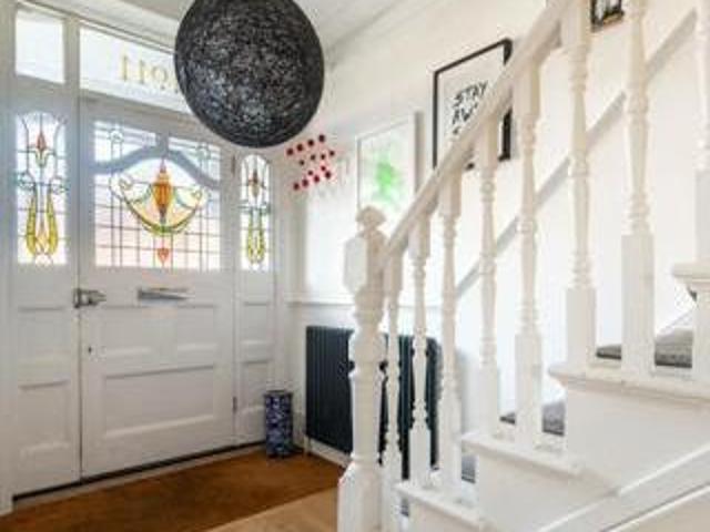 4 Bedroom Semi detached House For Rent In Dollis Hill, London