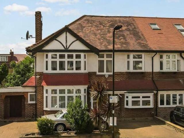 4 Bedroom Semi detached House For Rent In Ealing