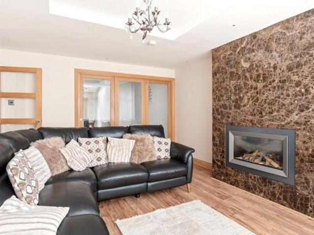 4 bedroom semi detached house for rent in Easterly Road, Leeds, LS8 2RB, LS8