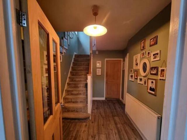 4 Bedroom Semi detached House For Rent In Eastwood