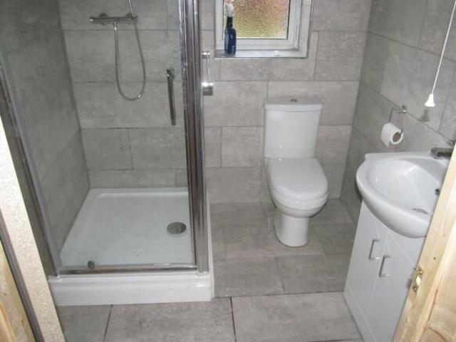 4 bedroom semi detached house for rent in Elm Road, Reading, Berkshire, RG6