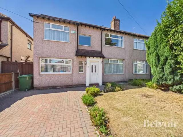 4 bedroom semi detached house for rent in Elder Gardens, Grass.