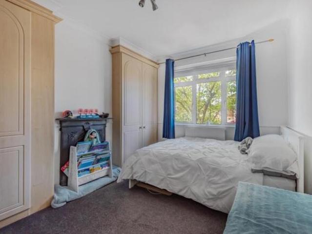 4 bedroom semi detached house for rent in Empress Drive Chislehurst BR7