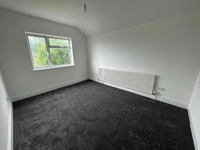 4 bedroom semi detached house for rent in Empress Road, Derby, DE23
