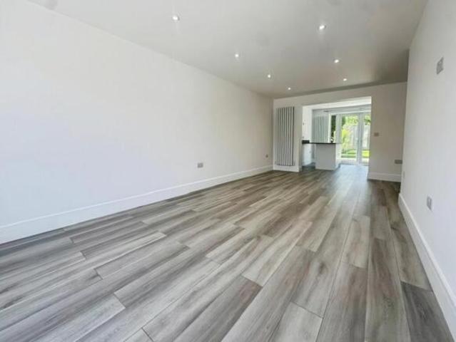 4 bedroom semi detached house for rent in Epsom Close, West Malling, Kent, ME19