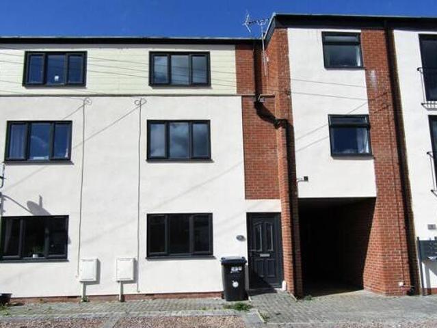 4 Bedroom Semi detached House For Rent In Erdington, Birmingham