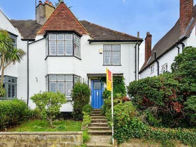 4 Bedroom Semi detached House For Rent In Finchley