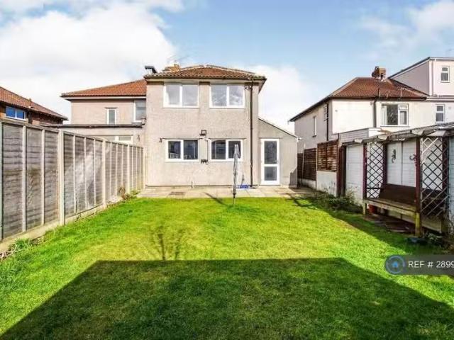 4 bedroom semi detached house for rent in Filton Avenue, Filto.