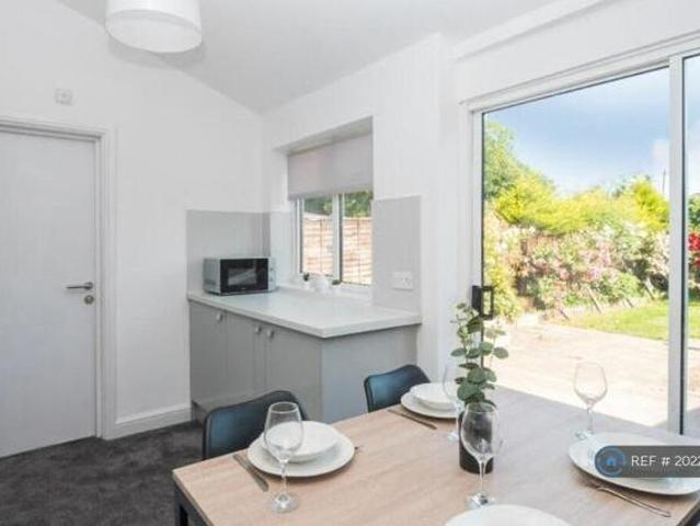4 Bedroom Semi detached House For Rent In Filton, Bristol
