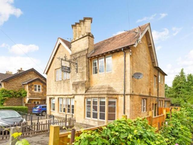 4 bedroom semi detached house for rent in Forester Avenue Bath BA2