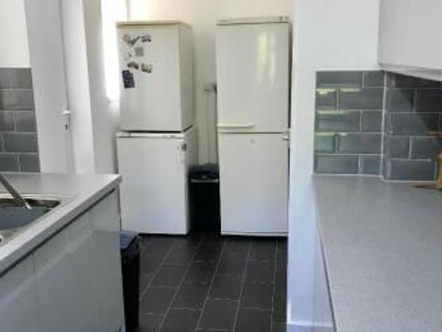 4 bedroom semi detached house for rent in Fox Lane, Stanmore, Winchester, Hants, SO22 4DY, SO22