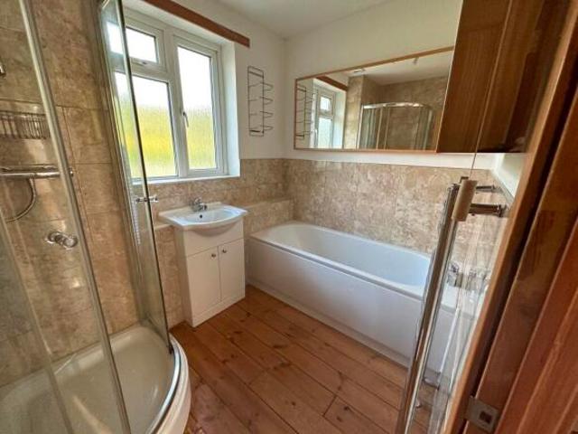 4 bedroom semi detached house for rent in Fox Road, Beacon Heath, Exeter, EX4