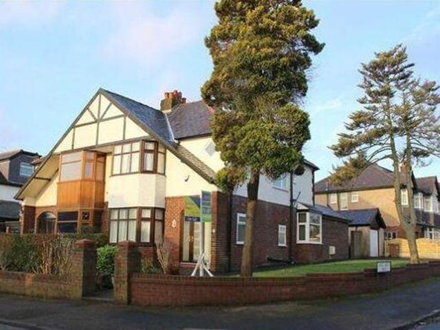 4 Bedroom Semi detached House For Rent In Fulwood