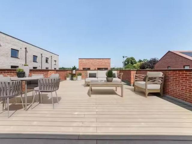 4 bedroom semi detached house for rent in Galapagos Road, Camb.