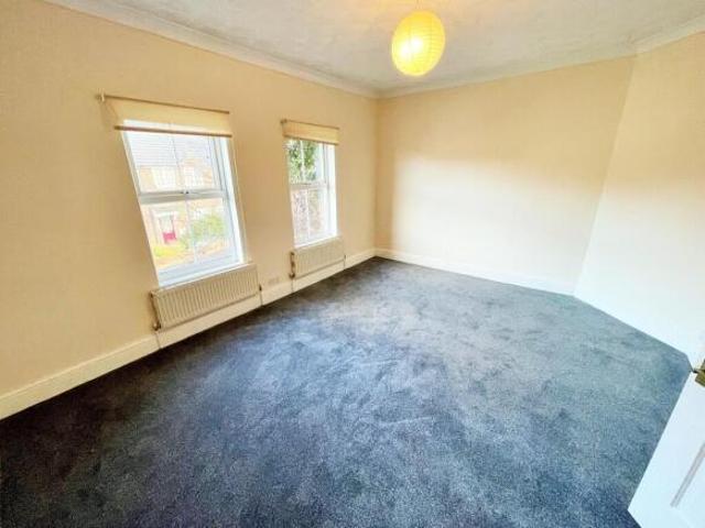4 bedroom semi detached house for rent in Goldsmid Road, Reading, RG1