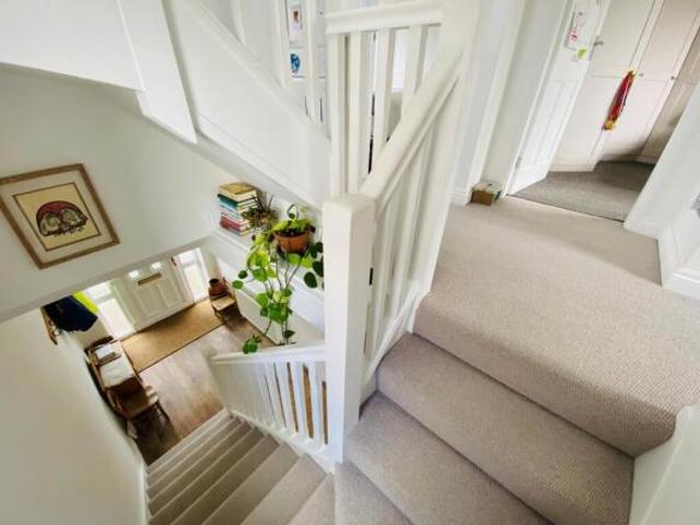 4 bedroom semi detached house for rent in Gledhow Park Avenue, Leeds, West Yorkshire, LS7