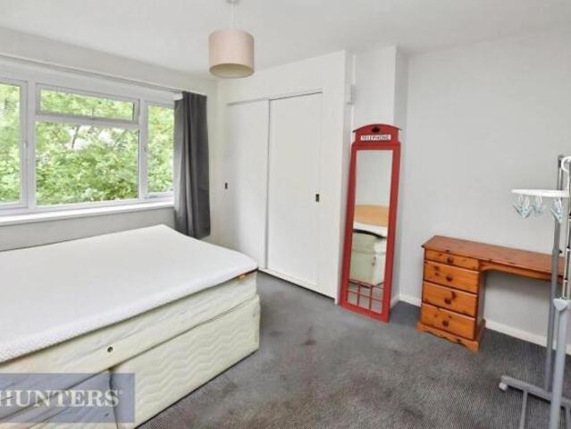 4 bedroom semi detached house for rent in Glenthorne Road, Exeter, EX4