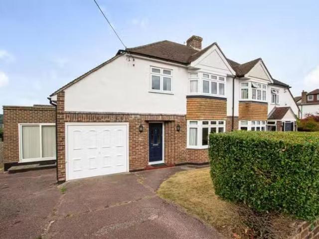 4 bedroom semi detached house for rent in Glentrammon Road, Gr.