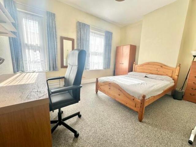 4 bedroom semi detached house for rent in Grafton Street, Coventry, CV1