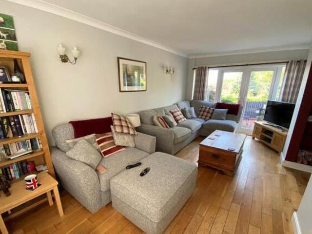 4 Bedroom Semi detached House For Rent In Grantham, Lincolnshire