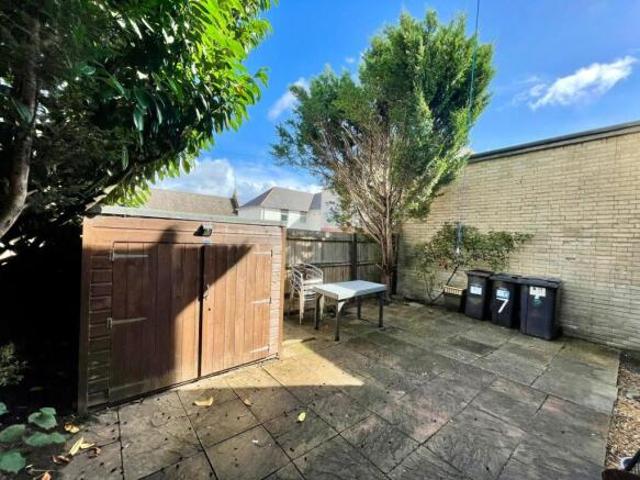 4 bedroom semi detached house for rent in Hawthorn Road, Bournemouth, Dorset, BH9