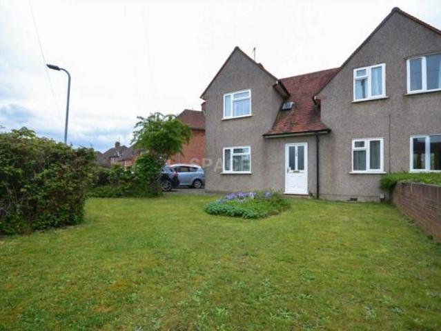 4 bedroom semi detached house for rent in Hazel Crescent, Shinfield, Reading, Berkshire, RG2 7ND, RG2