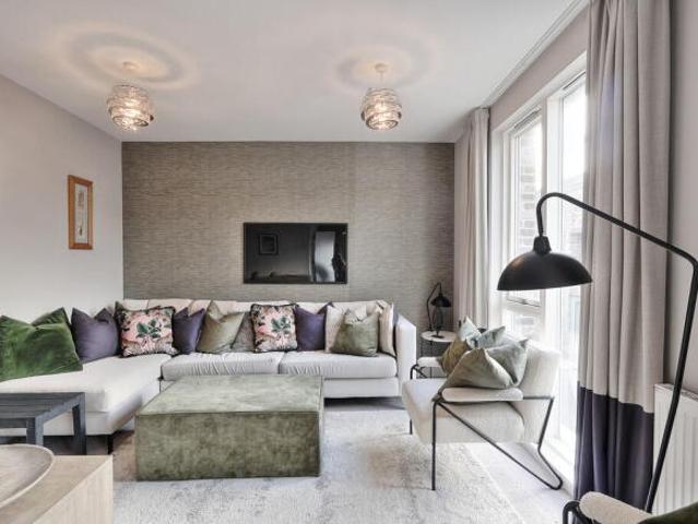 4 bedroom semi detached house for rent in Headly Street, Cambridge, CB1
