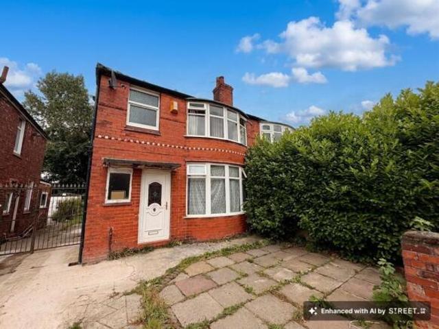 4 bedroom semi detached house for rent in Heyscroft Road, Manchester, M20