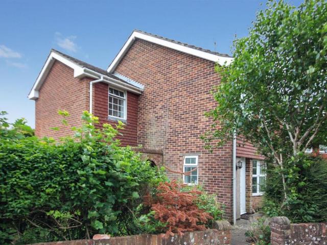 4 bedroom semi detached house for rent in Highview Avenue North, Brighton, BN1