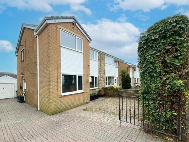 4 Bedroom Semi detached House For Rent In Huddersfield