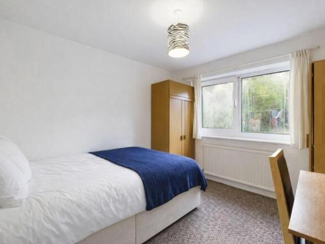 4 bedroom semi detached house for rent in Isfield Road, Brighton, BN1