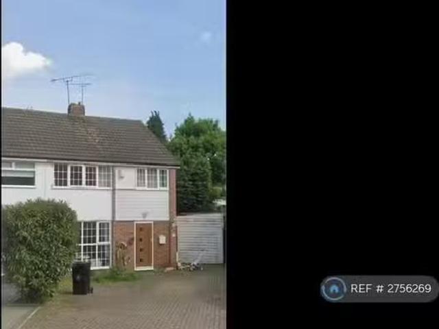 4 bedroom semi detached house for rent in Keats Walk, Hutton.