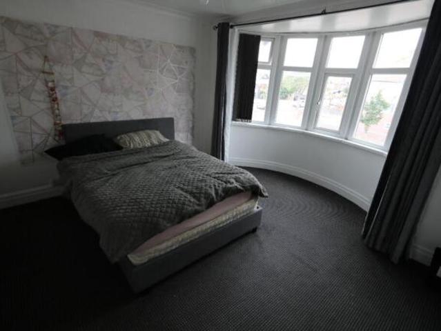 4 bedroom semi detached house for rent in Kings Road, Old Trafford, Manchester, M16