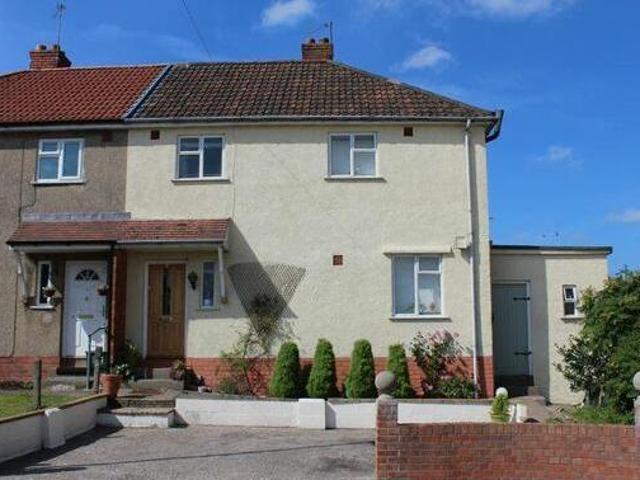 4 Bedroom Semi detached House For Rent In Kingswood