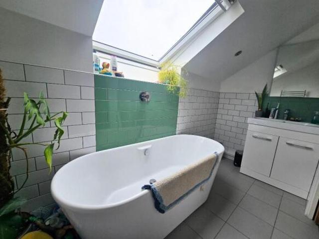 4 bedroom semi detached house for rent in Knowle Road, Lower Knowle, Bristol, BS4 2EE, BS4
