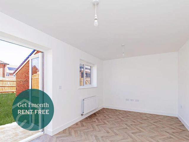 4 bedroom semi detached house for rent in Leaf Living at Rushlake Meadows, Willingdon, BN20