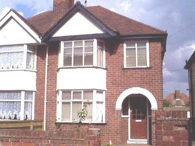 4 Bedroom Semi detached House For Rent In Leamington Spa, Warwickshire