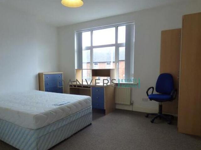 4 Bedroom Semi detached House For Rent In Leicester