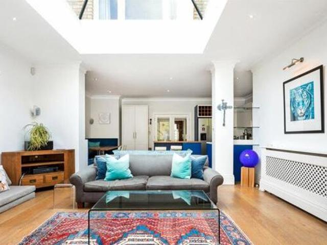 4 Bedroom Semi detached House For Rent In London